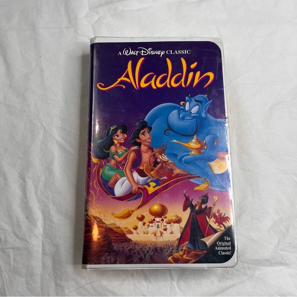 Disney | Portable Audio & Video | Aladdin Vhs 993 Black Diamond ...